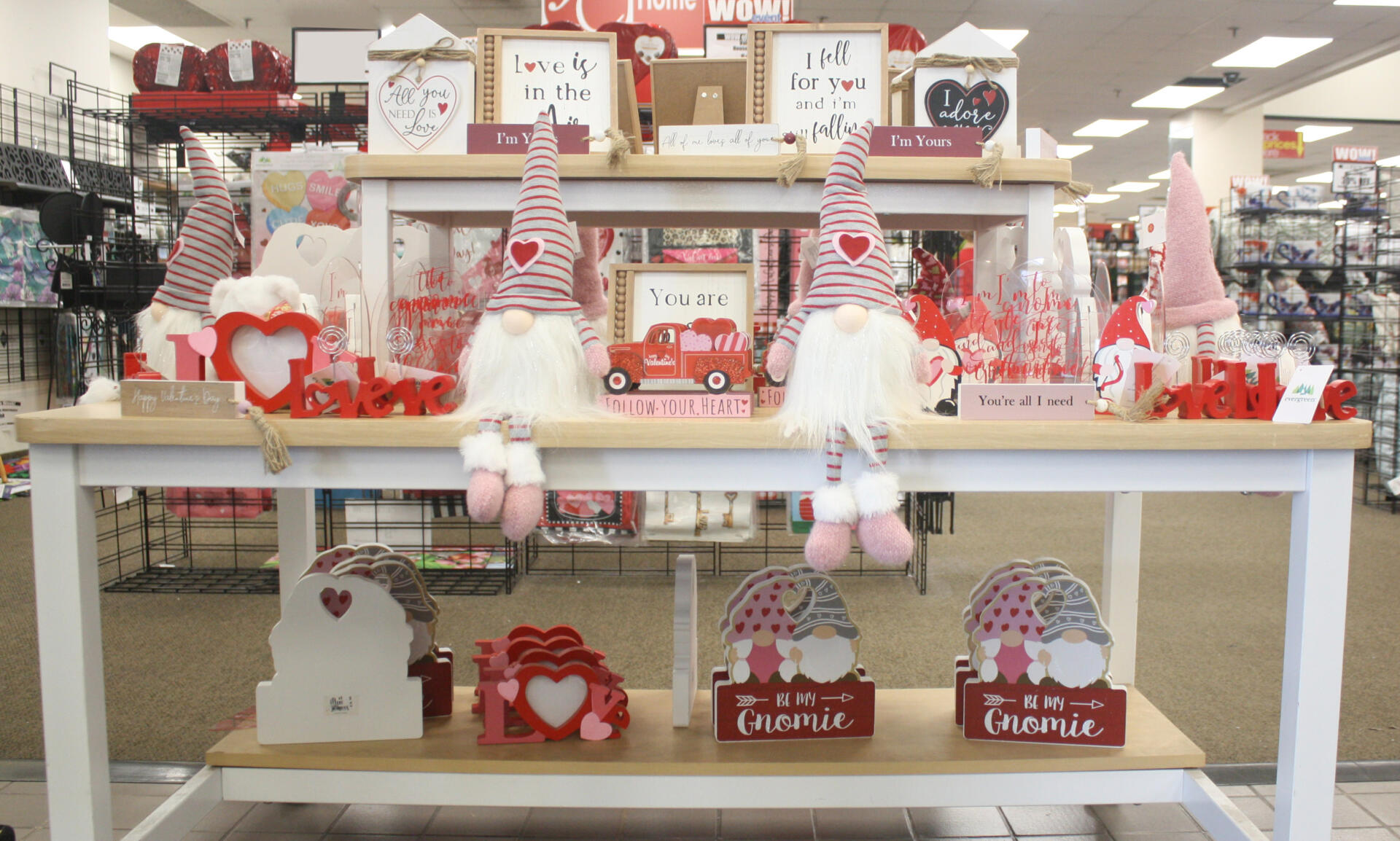 Sweet Decor for the Ultimate Valentine’s Day Setup - Hamrick's, Inc.